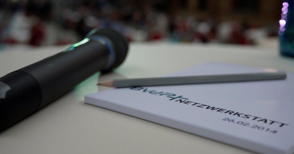 Gut vernetzt | schaden.news