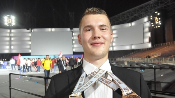 Jonas Heinze und Mirko Betz rocken die Wüste | schaden.news